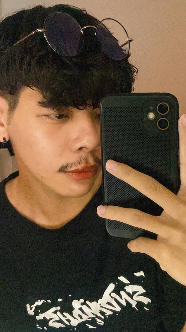 หน้าโปรไฟล์ ผมชื่อ